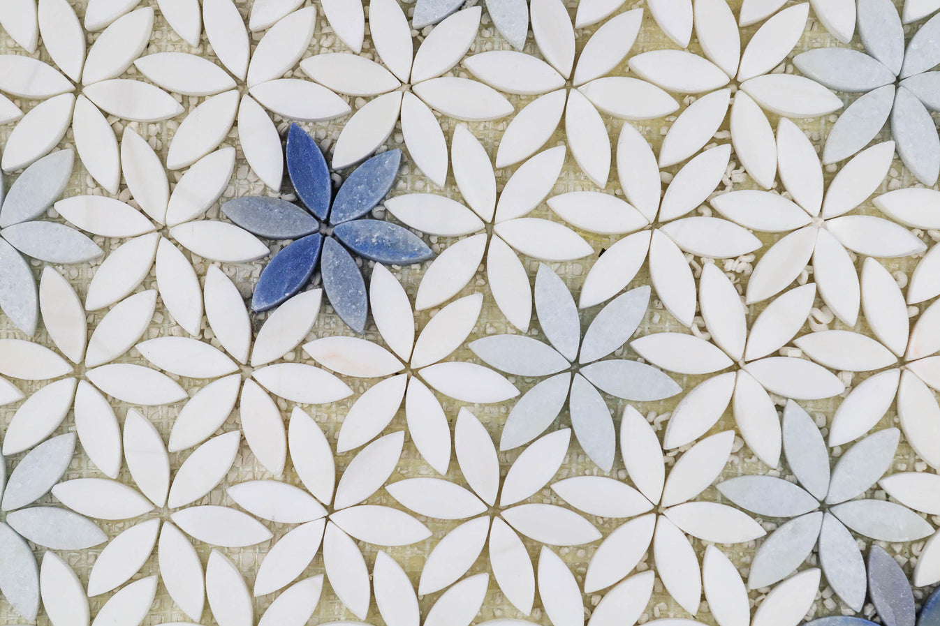 Lily Sky Blend – Stonebridge Mosaics